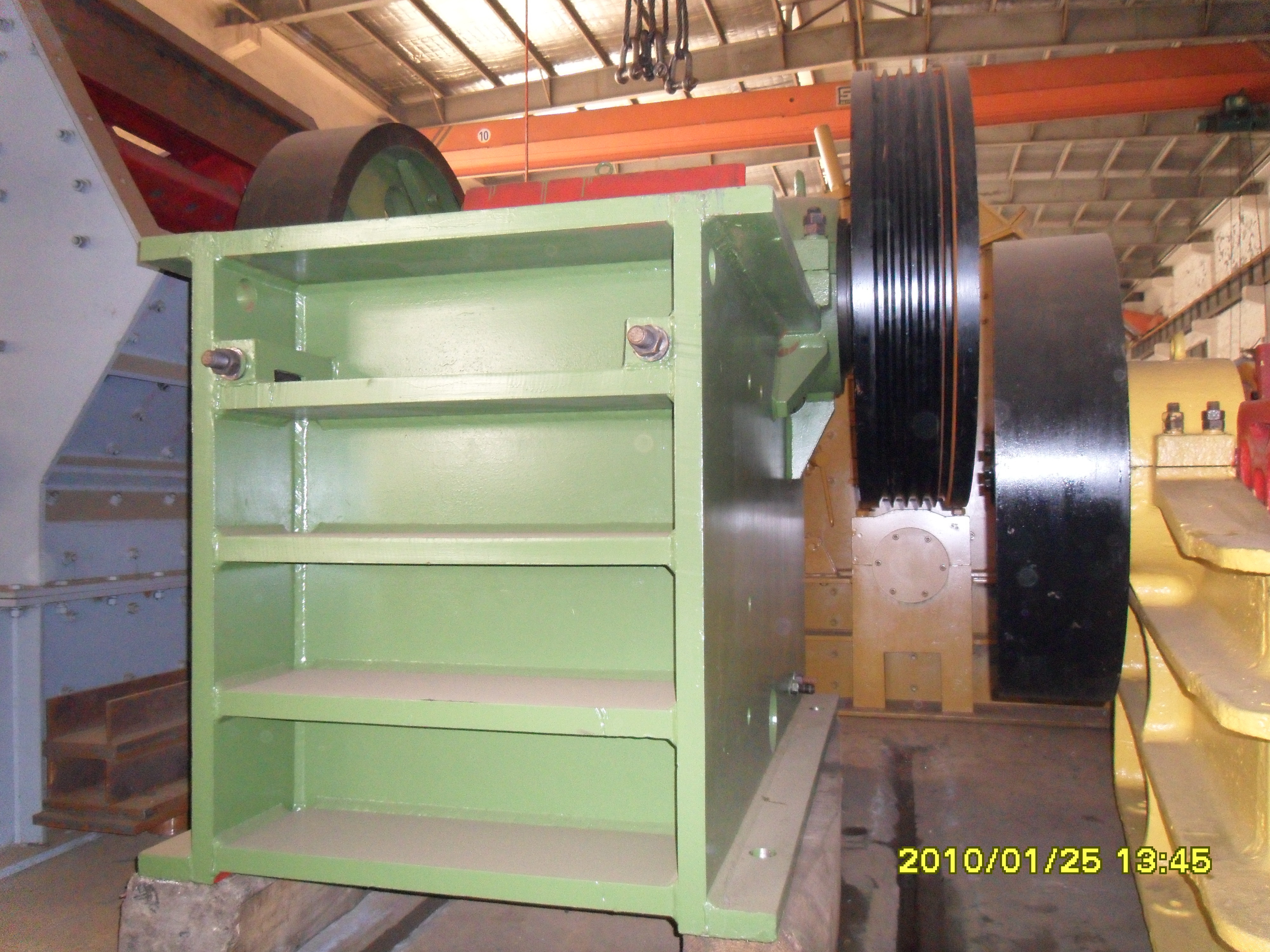 Hard Rock Stone Crushing Machine With Electrical Motor